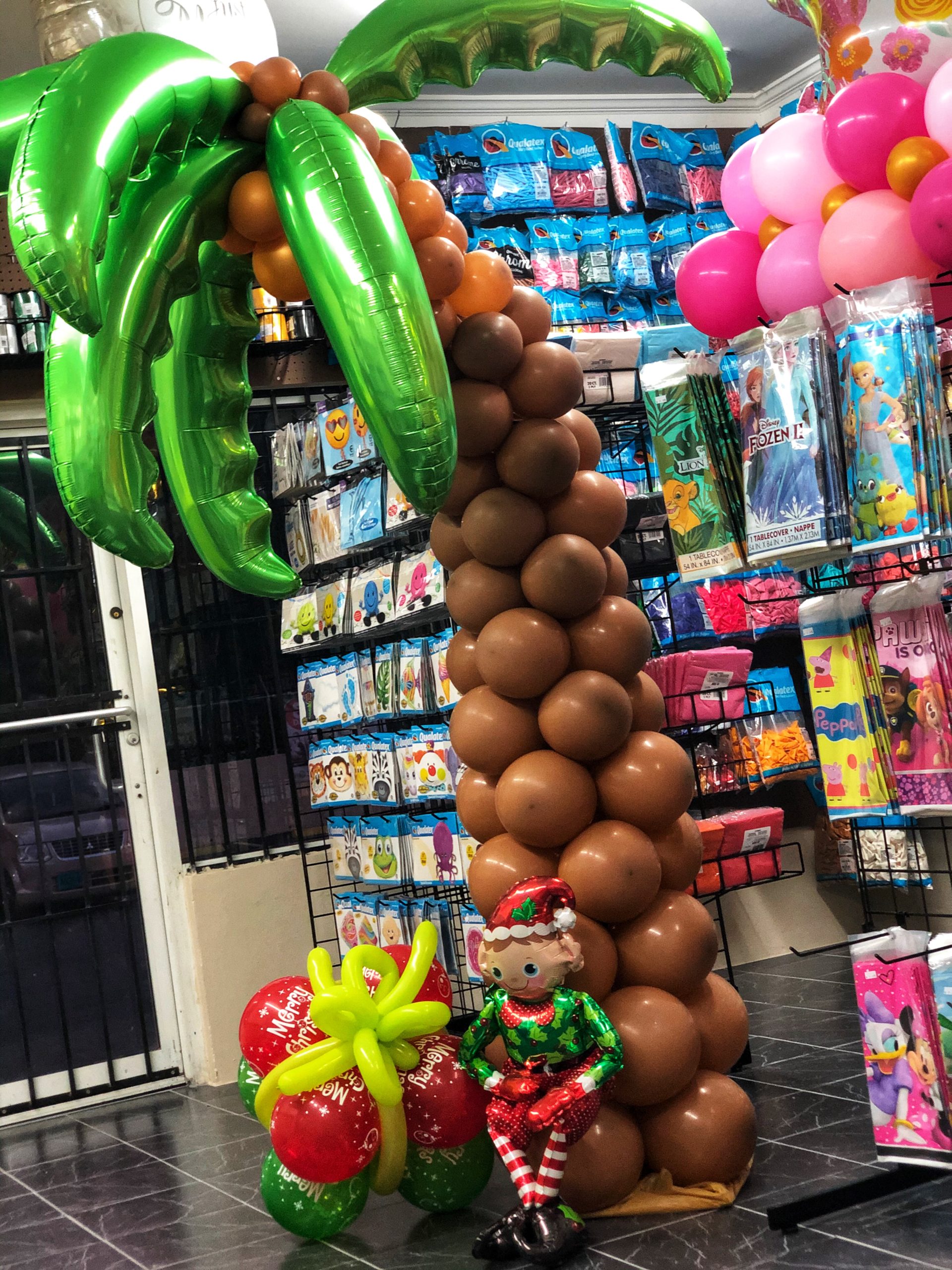 The Balloon People | Balloon Sculptures