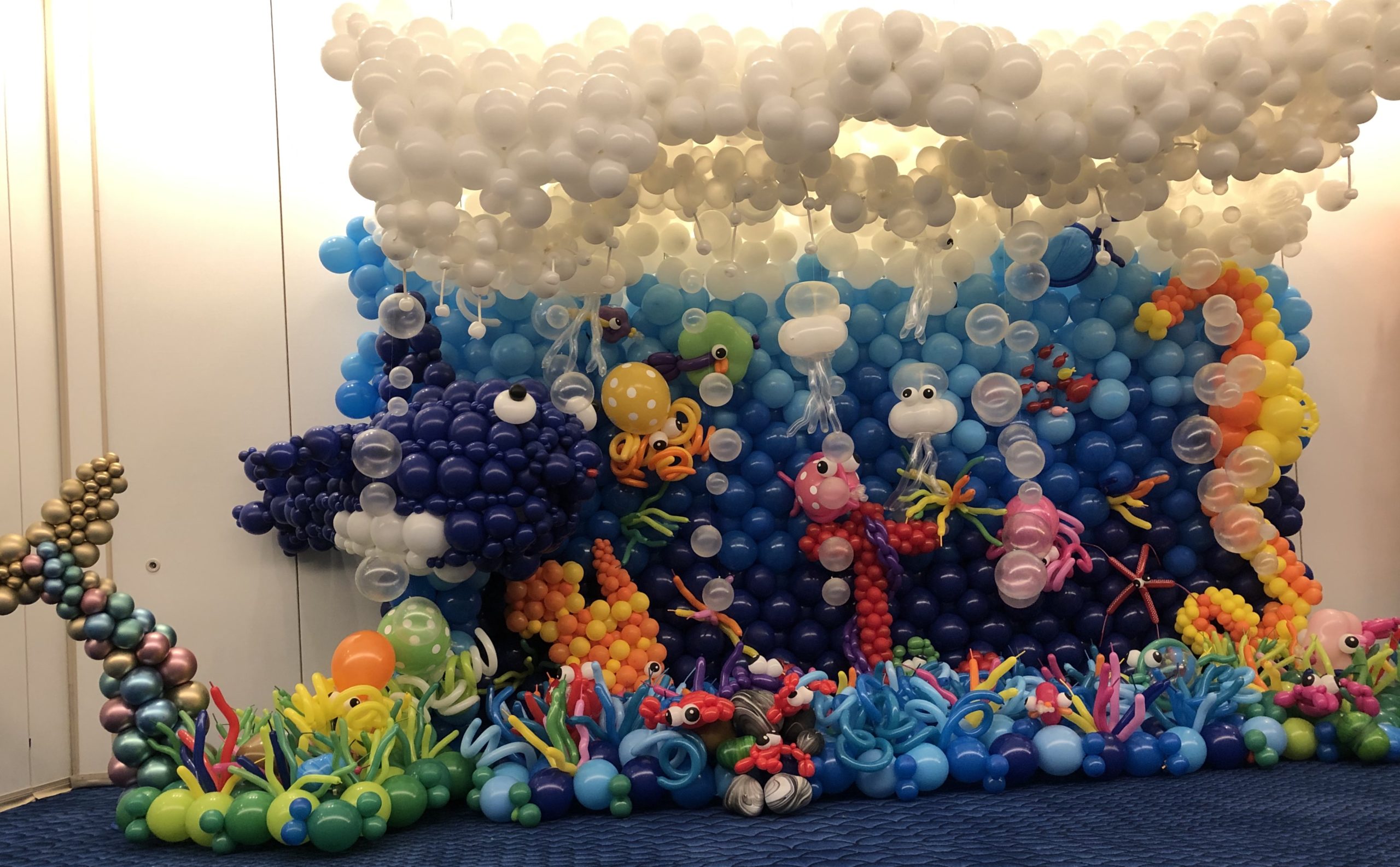 The Balloon People | Balloon Sculptures