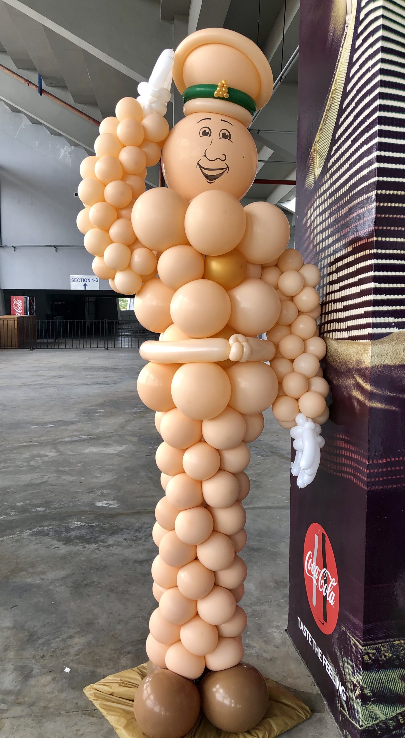 The Balloon People | Balloon Sculptures