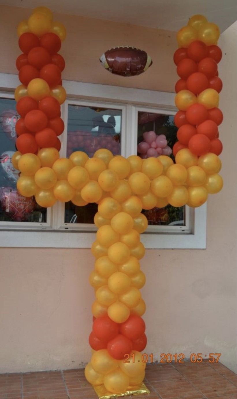 The Balloon People | Balloon Sculptures