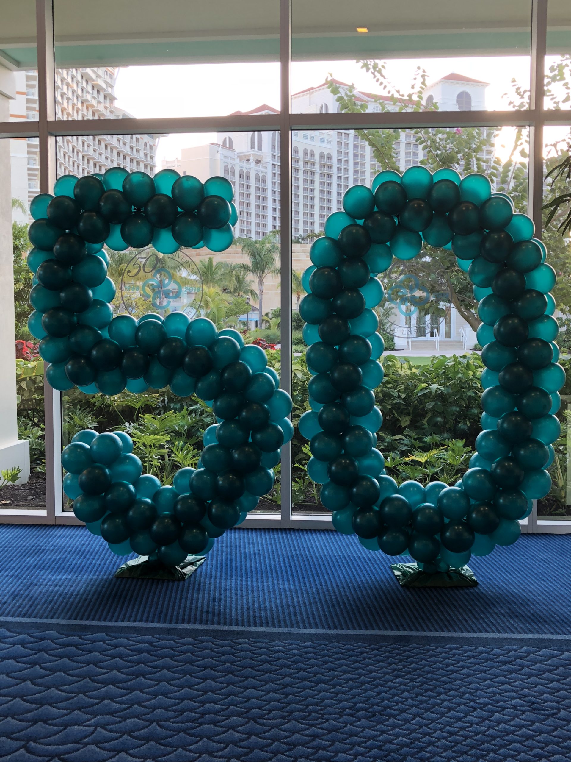 The Balloon People | Balloon Sculptures